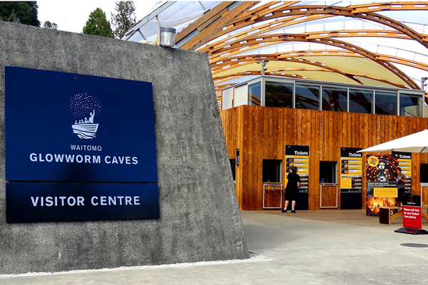 Hang động phát sáng Waitomo Glowworm Caves - Khám phá vẻ đẹp kỳ diệu tự ...